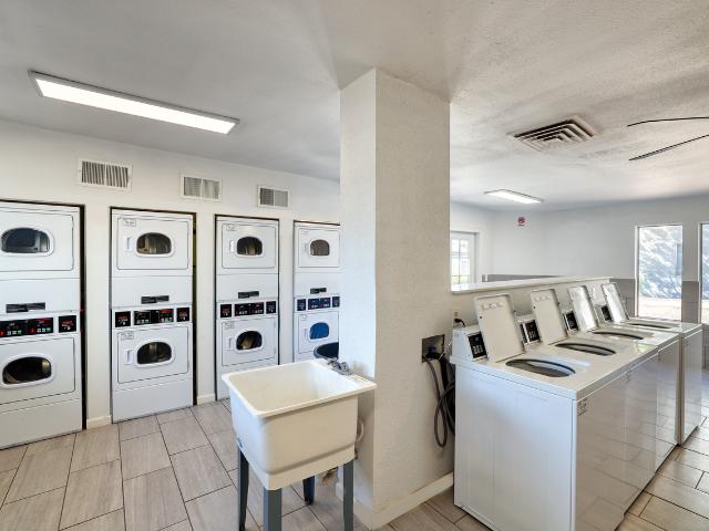 Jerome Apartments 1 Bedroom Apartment for Rent at 6451 W Bell Rd, Glendale, AZ 85308 Lexington Place