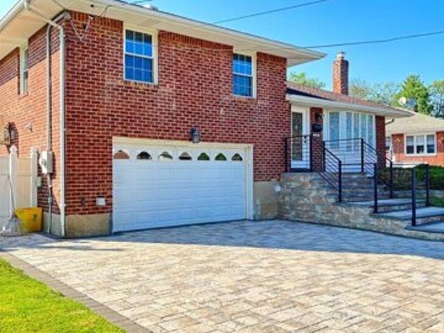 Jerome St, Syosset, Home For Sale