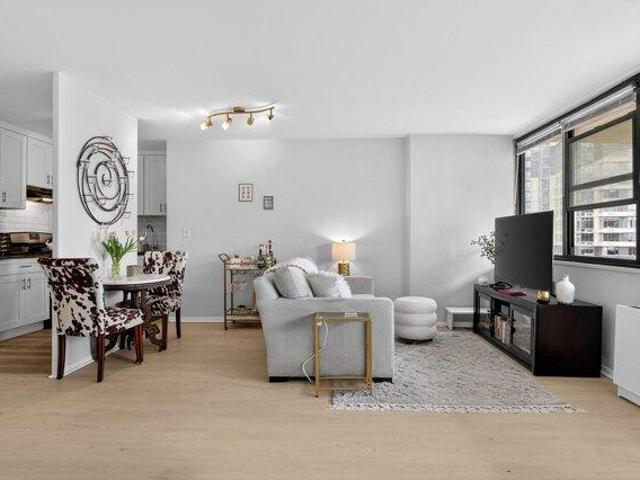 Jersey City NJ 07302 104689212