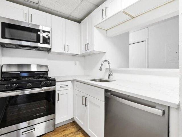 Jersey City NJ 07302 104237008