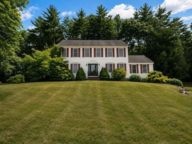 Jessica Dr, Merrimack, Home For Sale
