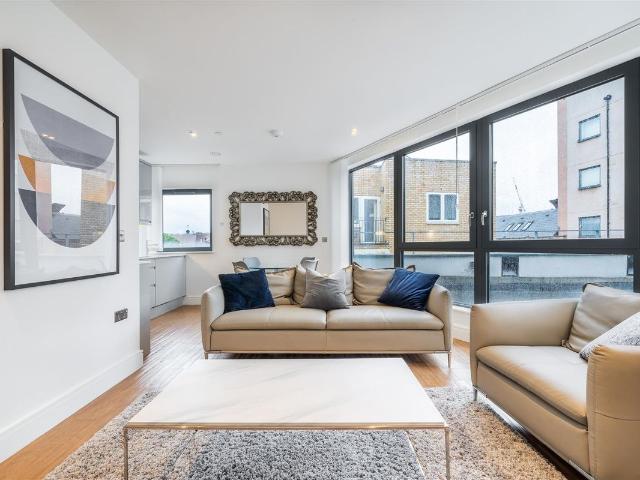 Jessica House, Red Lion Square, Wandsworth High Street, London SW18, 2 bed flat to rent, £2,550 pcm | PrimeLocation