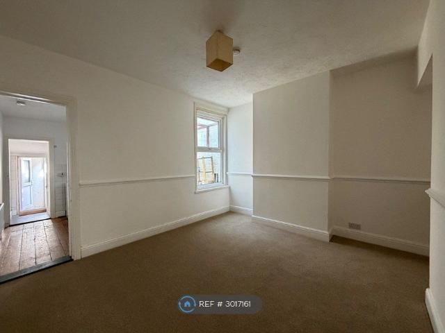 Jessie Road, Southsea PO4, 2 bed terraced house to rent, £1,300 pcm | PrimeLocation