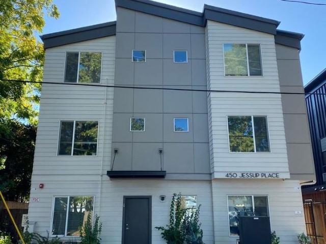 Jessup Place 15plex 2 Bedroom Apartment for Rent at 450 Ne Jessup St, Portland, OR 97211 King