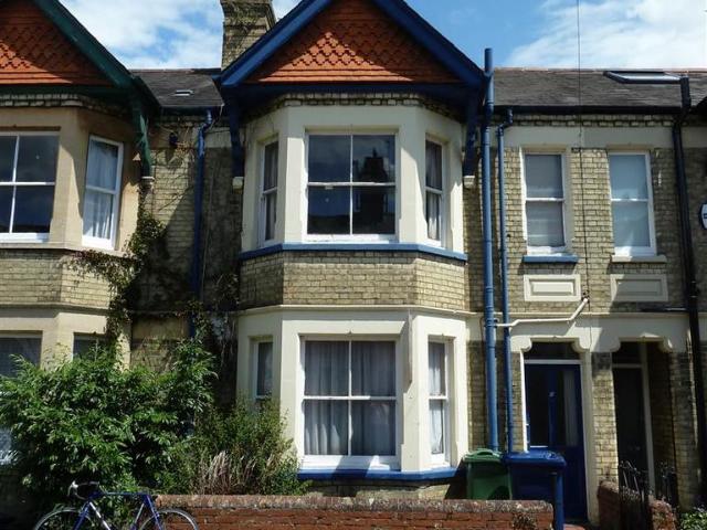 Jeune Street 5 bed house to rent £3,895 pcm £899 pw