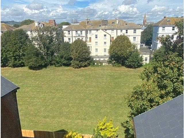 Jevington Gardens, Eastbourne BN21, 2 bed flat to rent, £1,100 pcm | PrimeLocation
