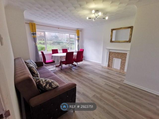 Jevington Drive, Brighton BN2, Room to rent, £780 pcm | PrimeLocation