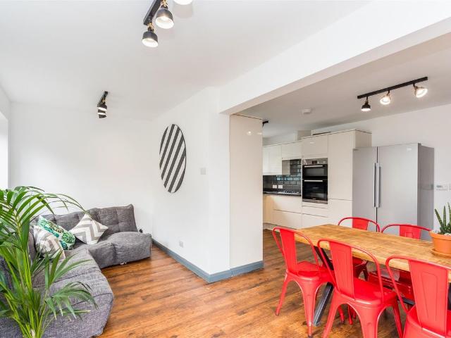 Jevington Drive, Brighton BN2, 6 bed semi detached house to rent, £3,600 pcm | PrimeLocation