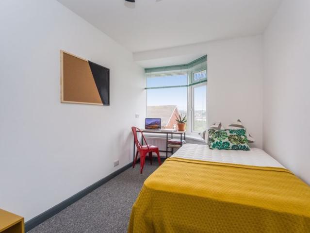 Jevington Drive, Brighton BN2, 6 bed shared accommodation to rent, £3,600 pcm | PrimeLocation