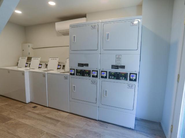 Jewel Apartment Homes 2 Bedroom Apartment for Rent at 1616 Royal Crest Dr, Austin, TX 78741 Riverside