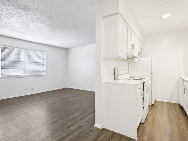 Jewel Apartment Homes 2 Bedroom Apartment for Rent at 1616 Royal Crest Dr, Austin, TX 78741 Riverside