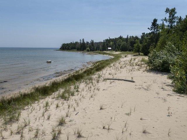 Jewell Dr, Beaver Island, MI 49782