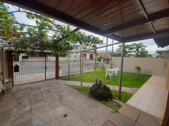 JFERNANDO IMÓVEIS VENDE EXCELENTE CASA NO BAIRRO IGARA EM CANOAS/RS