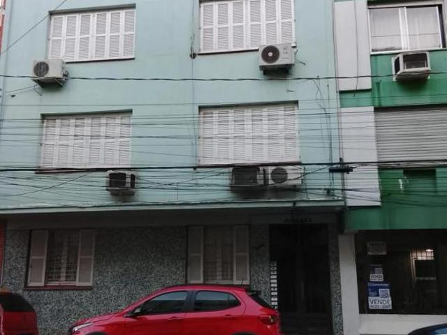 JK / Kitnet AMPLO Cidade Baixa 1 lance de escada Preço atrativo