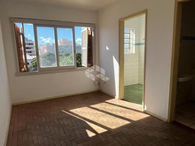 JK na Avenida Ipiranga. Bairro Azenha. Pequeno no tamanho, gigante na praticidade!