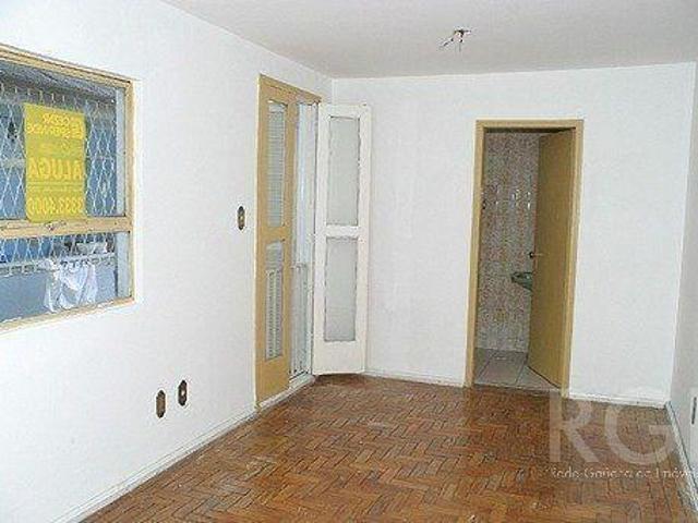 JK residencial no Bairro Menino Deus Porto Alegre, área de 25m², R$150 mil