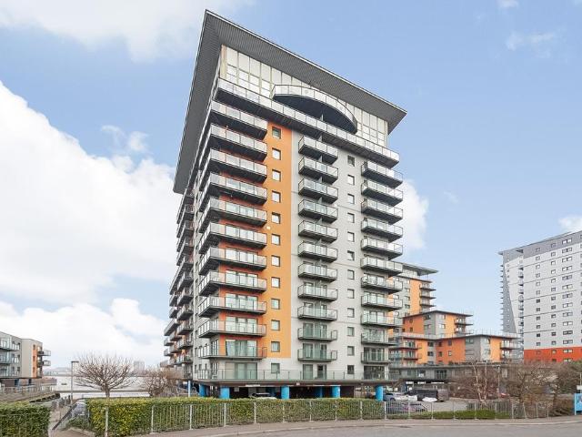 Jigger Mast House, Mast Quay. 2 bed flat to rent £1,900 pcm £438 pw