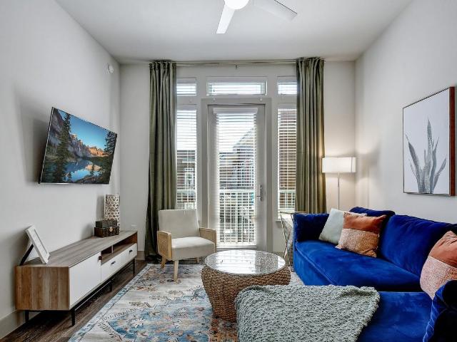 Jones and Rio 1 Bedroom Apartment for Rent at 111 W Jones Ave, San Antonio, TX 78215 Downtown San Antonio