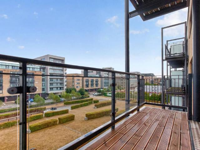 Jones Point House, Prospect Place. 2 bed apartment to rent £1,175 pcm £271 pw