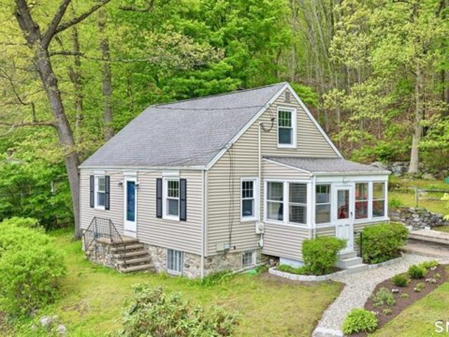 Jones Rd, Naugatuck, Home For Sale