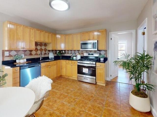 Jones St Unit,everett, Condo For Sale