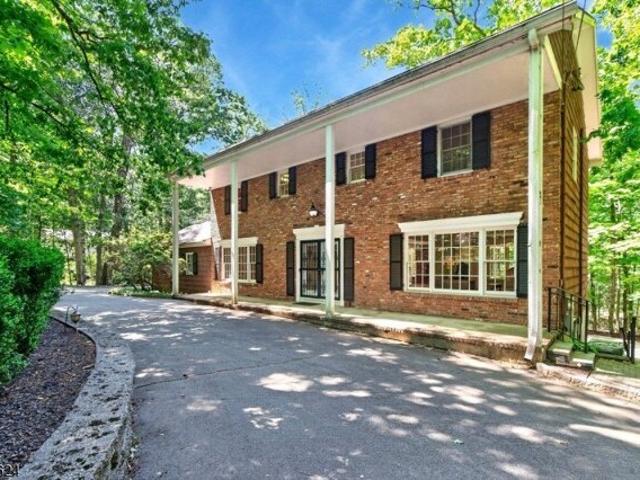 Joan Dr, Watchung, Home For Sale