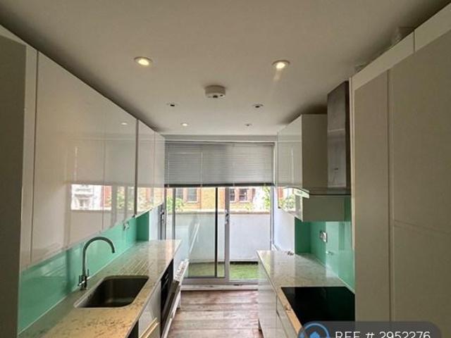 Joanne House, London, W2 3 bed flat to rent £3,300 pcm £762 pw