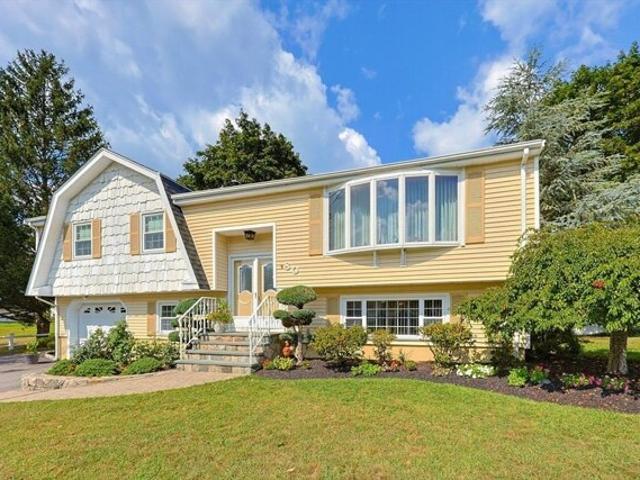 Joanne Rd, Stoughton, Home For Sale