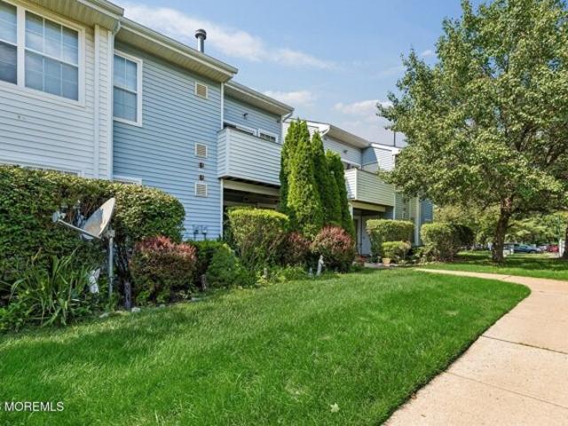 Jockey Ln, Tinton Falls, Condo For Sale