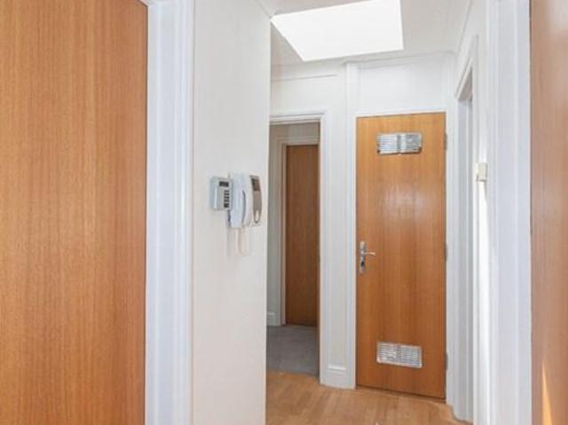 John Adam House, London, WC2N 2 bed flat to rent £3,895 pcm £899 pw