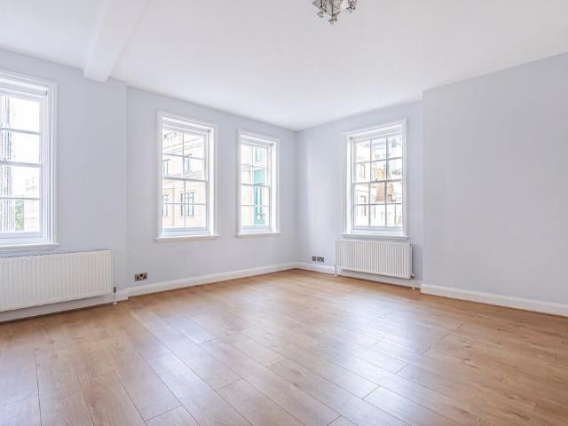 John Adam Street, Durham House, WC2N Studio to rent £2,250 pcm £519 pw