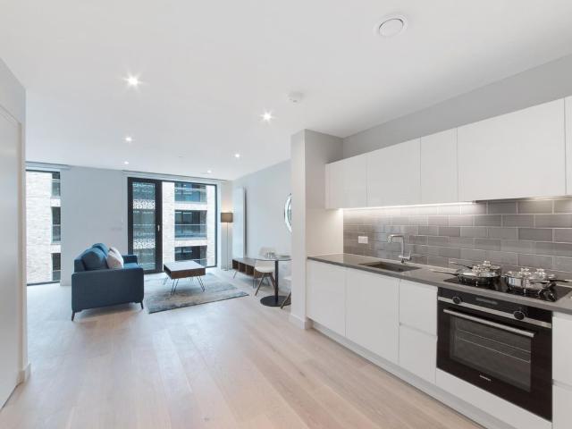 John Cabot House, Royal Wharf, London E16, Studio to rent, £1,900 pcm | PrimeLocation