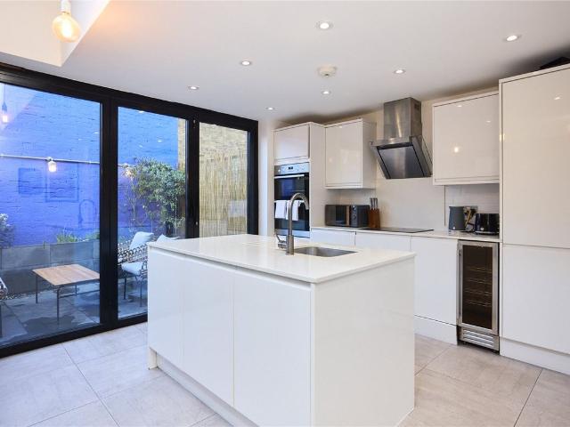 John Campbell Road, London N16, 4 bed detached house to rent, £8,000 pcm | PrimeLocation