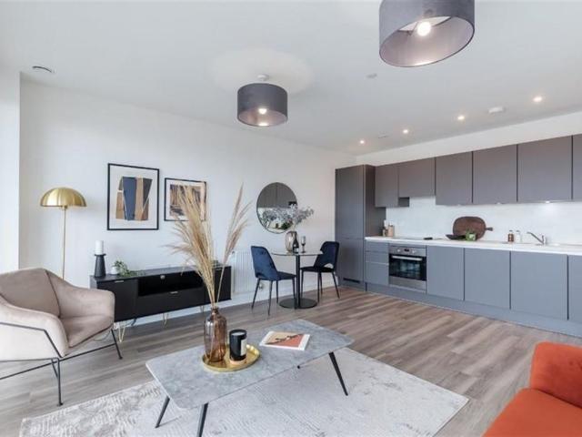 John Charles Tower, Thunderer, John E13, 1 bed flat to rent, £1,875 pcm | PrimeLocation
