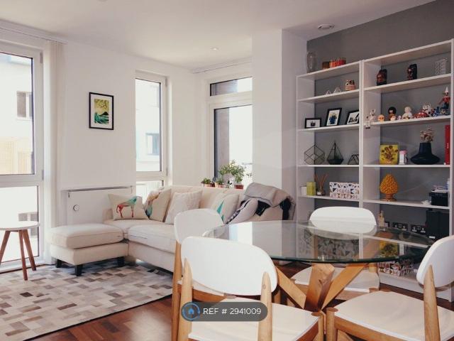 John Donne Way, London SE10, 3 bed flat to rent, £3,400 pcm | PrimeLocation