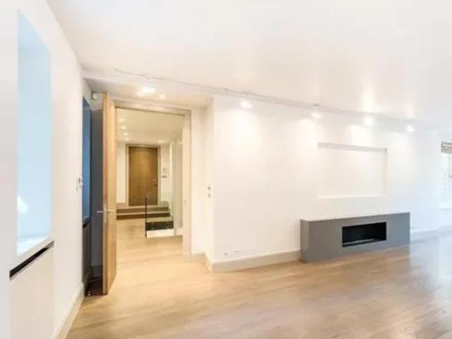 John Everett Millais, Reston Place, London, W8 5NG, United Kingdom | 2 bed duplex for rent #138694269 | Rentberry