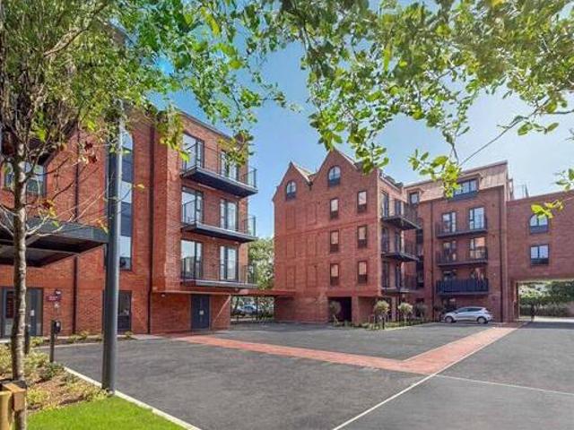 John Kirby Way, Station House, West Kirby, 3 Bedroom Penthouse