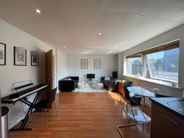 John Ruskin Street, London SE5, 2 bed flat to rent, £2,599 pcm | PrimeLocation