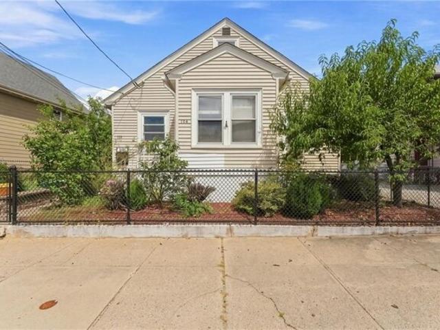 John St, Pawtucket, Home For Sale