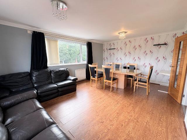 John Street, Cannock WS12, 2 bed flat to rent, £825 pcm | PrimeLocation