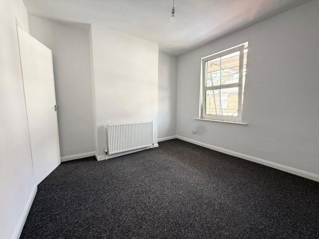 John Street, Enfield EN1, 3 bed end terrace house to rent, £2,150 pcm | PrimeLocation