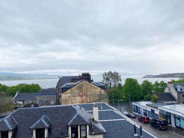 John Street, Gourock PA19, 2 bed flat to rent, £625 pcm | PrimeLocation