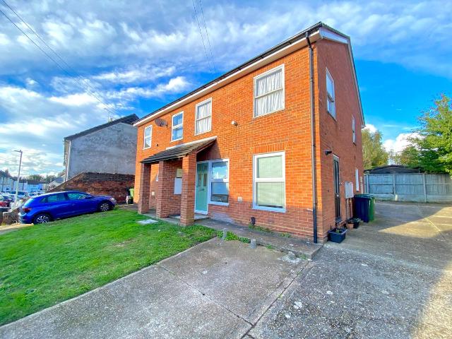 John Street, Maidstone ME14, 2 bed flat to rent, £1,050 pcm | PrimeLocation