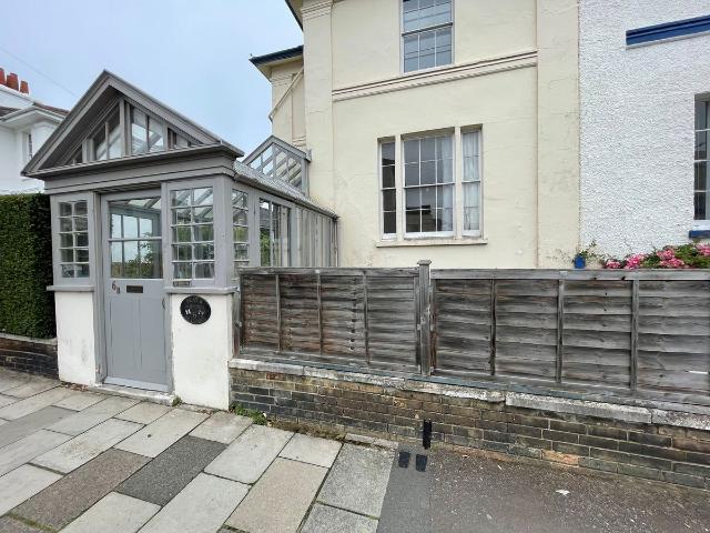 John Street, Ryde PO33, 1 bed flat to rent, £775 pcm | PrimeLocation