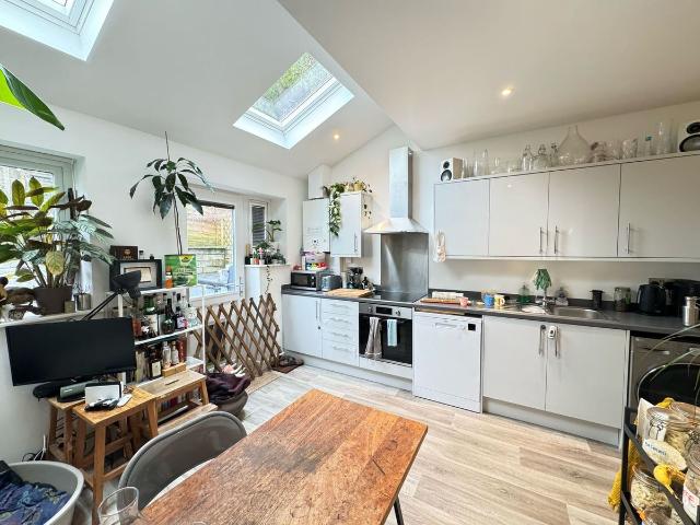 John Street, St. Werburghs BS2, 2 bed flat to rent, £1,550 pcm | PrimeLocation