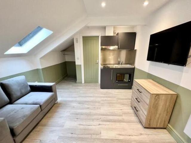 John Street, Sunderland, Studio Flat For