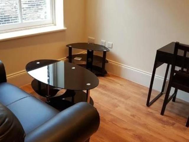 John William Street, Huddersfield HD1, 1 bed flat to rent, £800 pcm | PrimeLocation