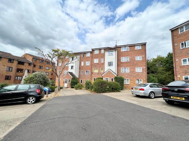 John Williams Close, New Cross, SE14 Studio to rent £1,375 pcm £317 pw