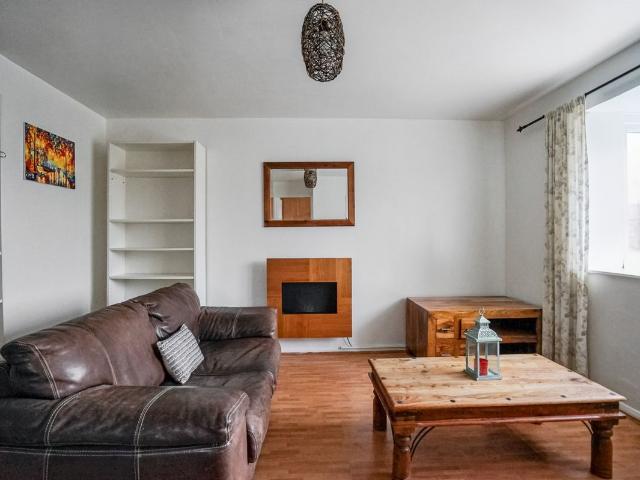 John Williams Close, New Cross SE14, 2 bed flat to rent, £1,950 pcm | PrimeLocation