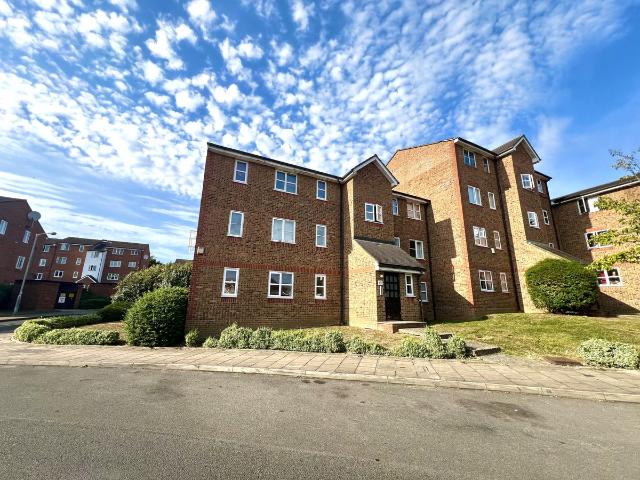 John Williams Close, London SE14, Studio to rent, £1,375 pcm | PrimeLocation